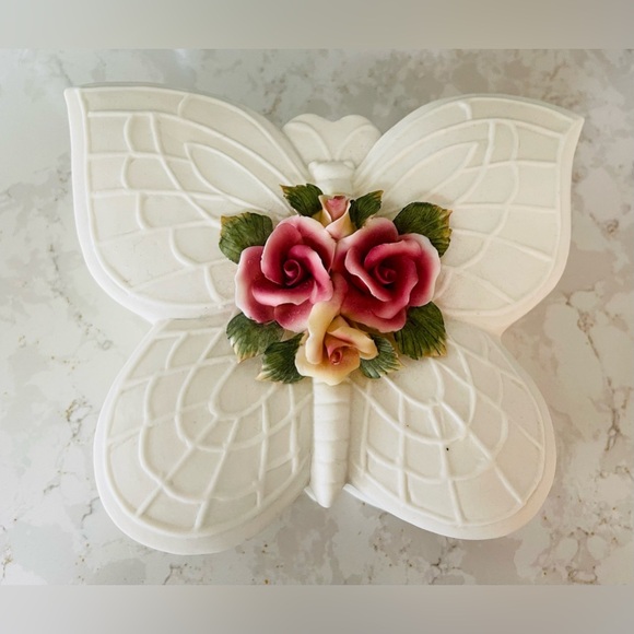 Other | Vintage Porcelain Butterfly Container | Poshmark